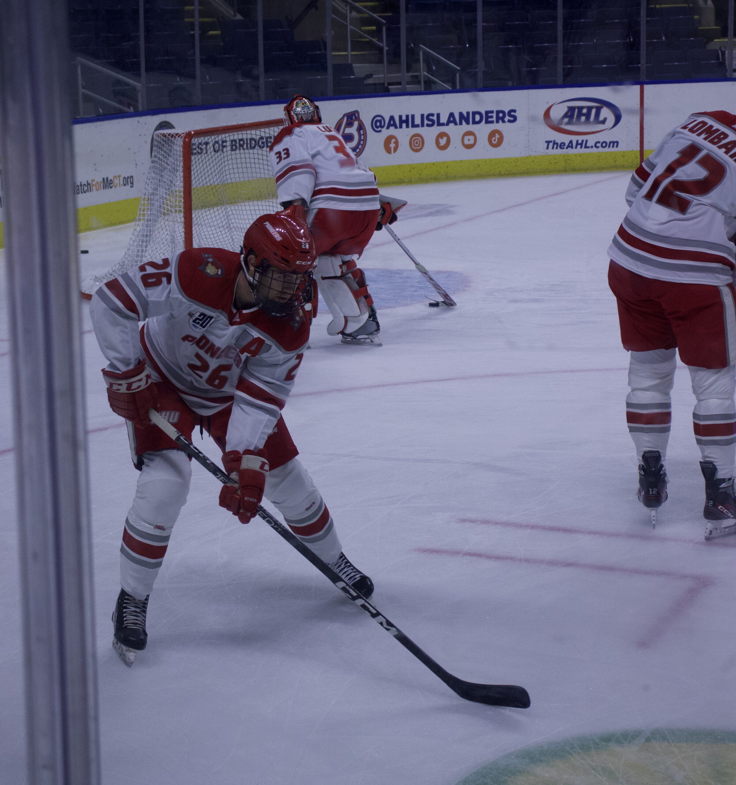 Men’s Hockey: Never Satisfied – The Spectrum Newspaper