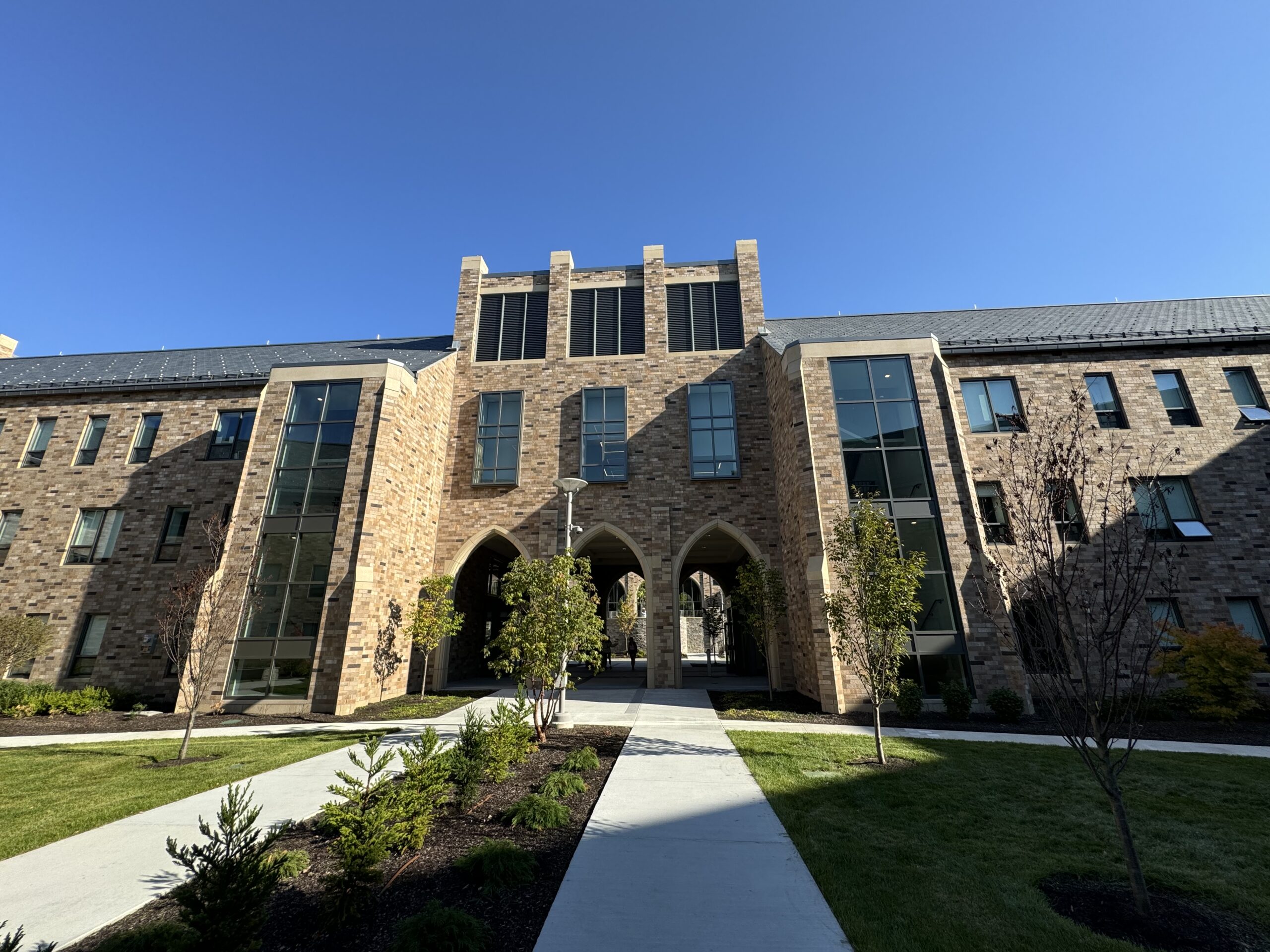 New Dorms Open for Freshmen Pioneers – The Spectrum Newspaper
